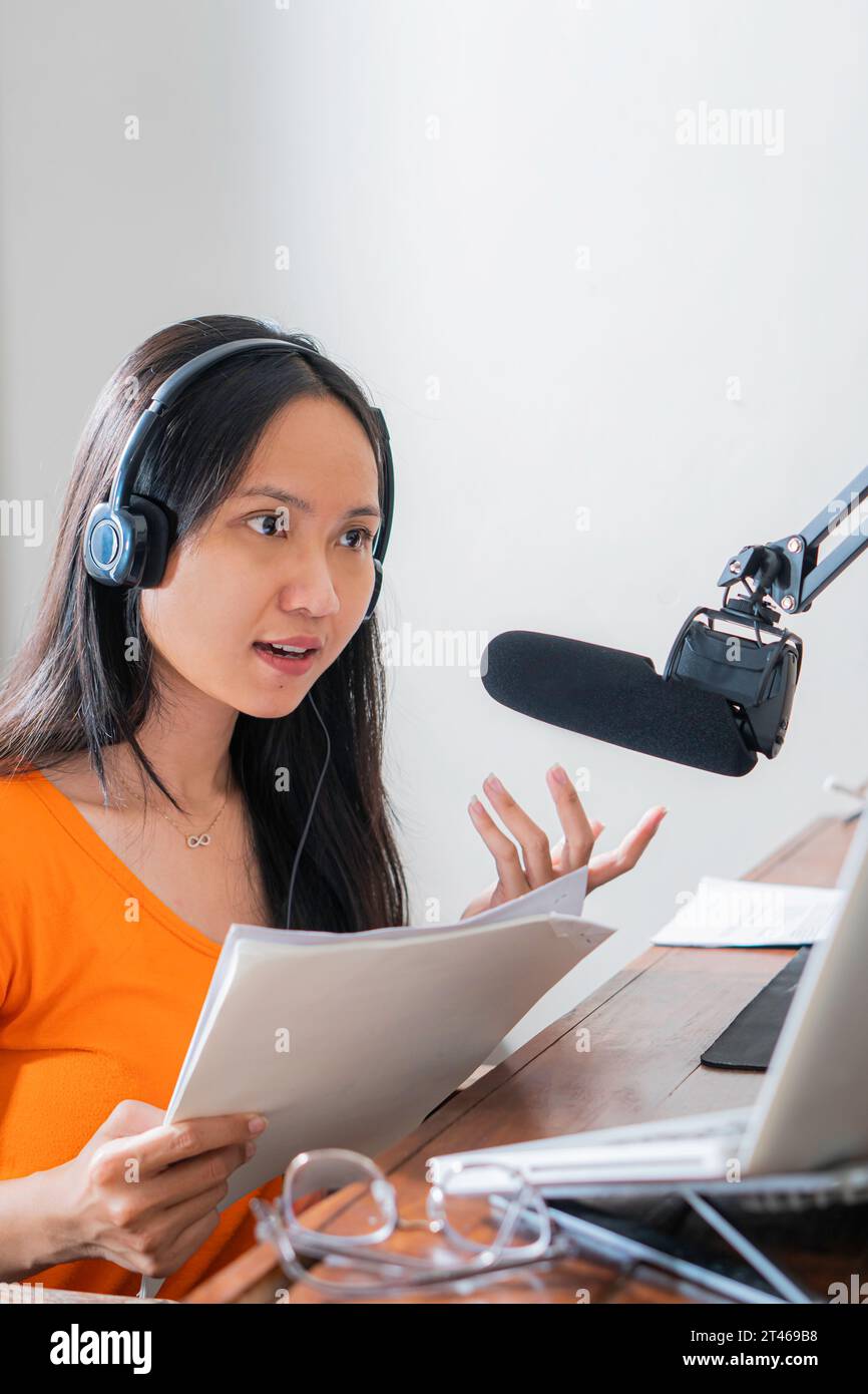 Podcast home studio woman hi-res stock photography and images - Alamy