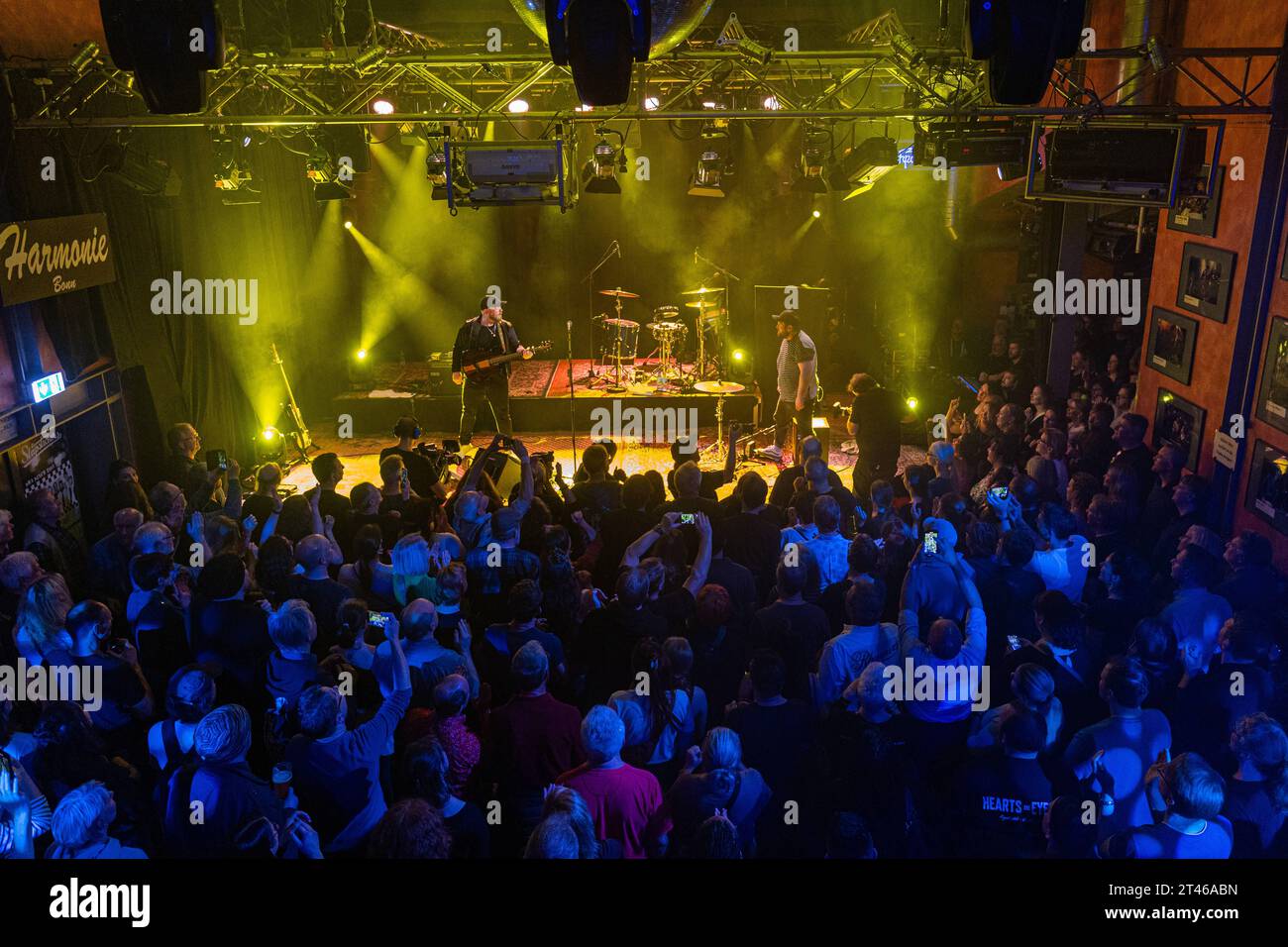 Der irische Sänger RYAN SHERIDAN beim Live Auftritt auf dem Crossroads Festival - Die 20 ...