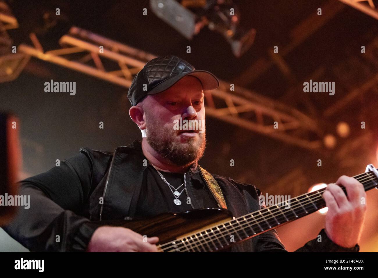 Der irische Sänger RYAN SHERIDAN beim Live Auftritt auf dem Crossroads ...