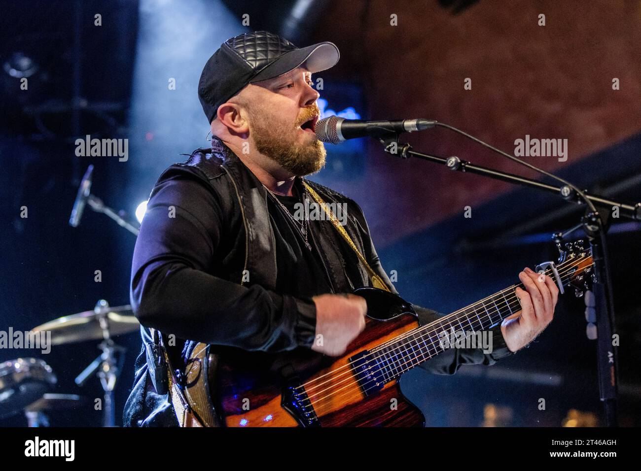 Der irische Sänger RYAN SHERIDAN beim Live Auftritt auf dem Crossroads ...