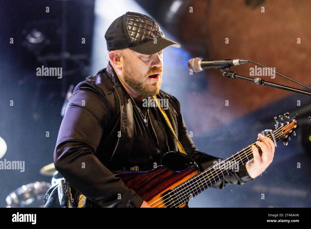Der irische Sänger RYAN SHERIDAN beim Live Auftritt auf dem Crossroads ...