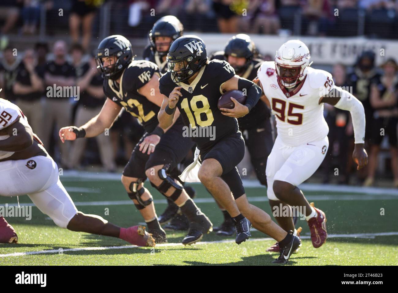 Winston-Salem, NC, USA. 28th Oct, 2023. Wake Forest Demon Deacons quarterback Santino Marucci ...