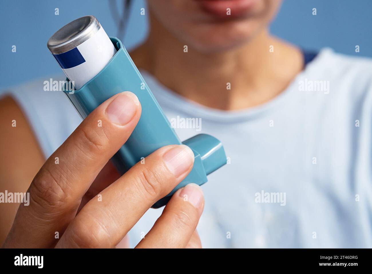 Woman asthma pump hi-res stock photography and images - Alamy