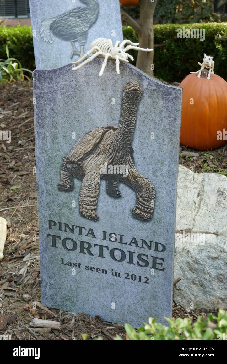 Los Angeles, California, USA 27th October 2023 Extinct Animals ...