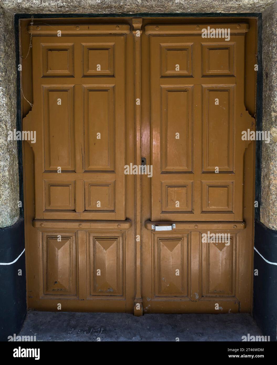 Brown front door of a house Stock Photo - Alamy