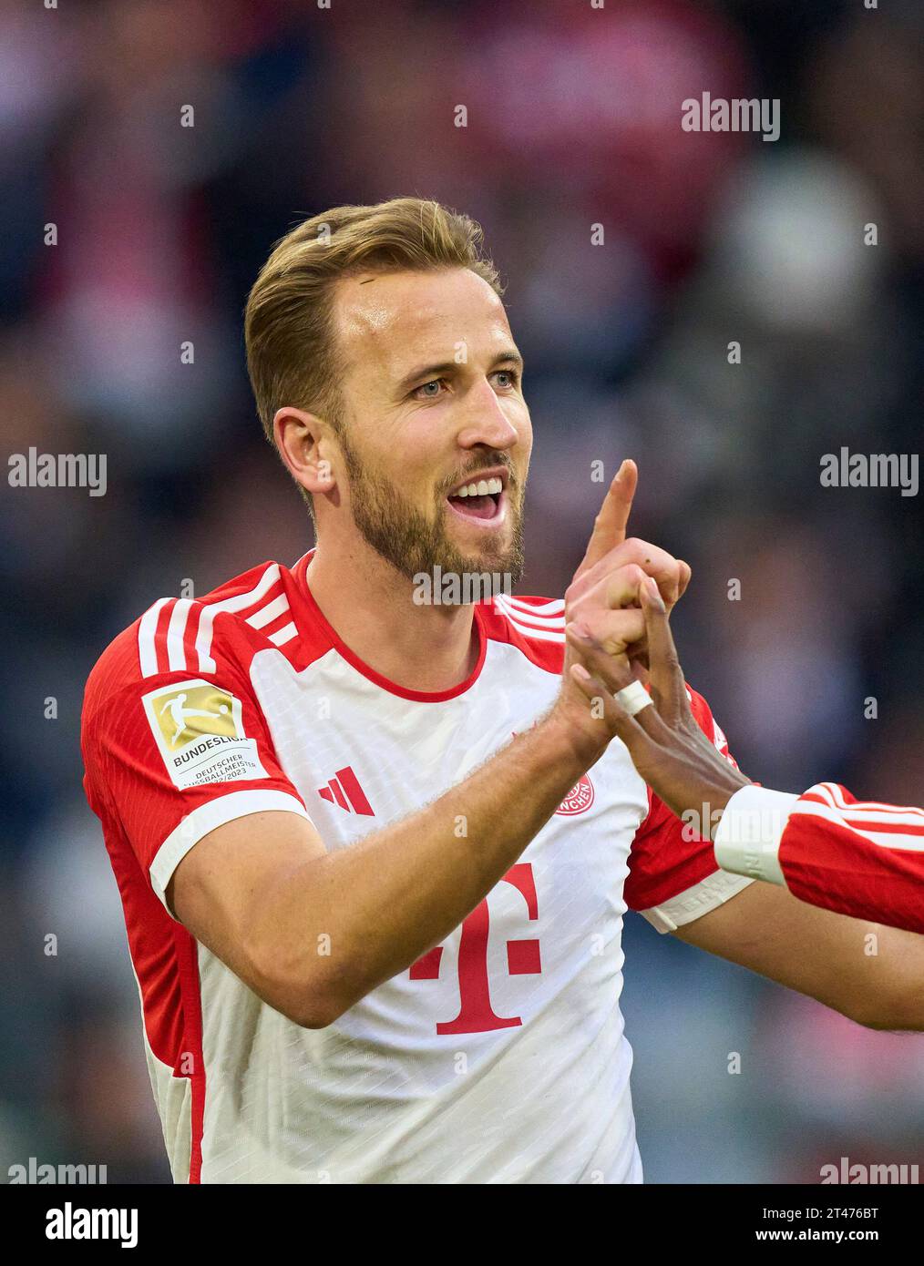 Harry kane fc bayern munchen jubel hi-res stock photography and images ...