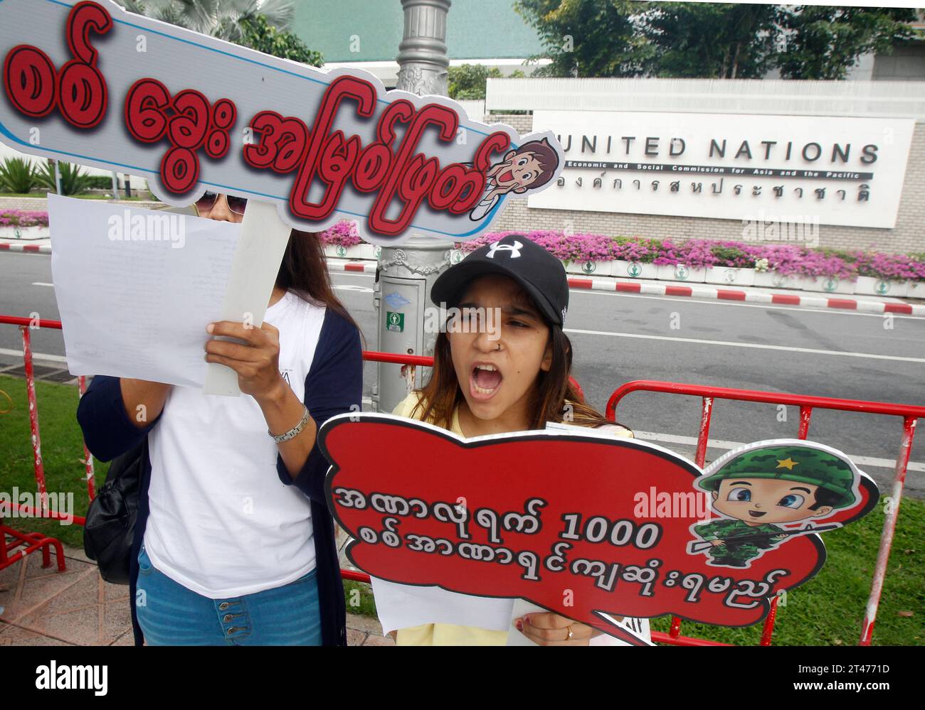 Bangkok, Thailand. 29th Oct, 2023. Myanmar nationals living in Thailand ...