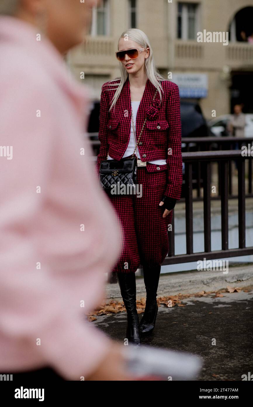 Paris, France. 03rd Oct, 2023. Street style, Lara Violetta arriving at ...