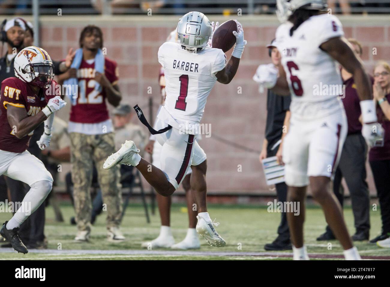 October 28, 2023: Troy Trojans wide receiver Jabre Barber (1) makes a ...
