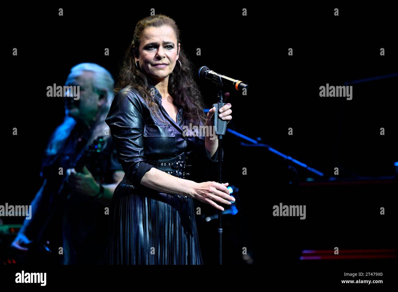 Julia Neigel und Silly bei der 15. Hope Gala 2023 im Schauspielhaus ...