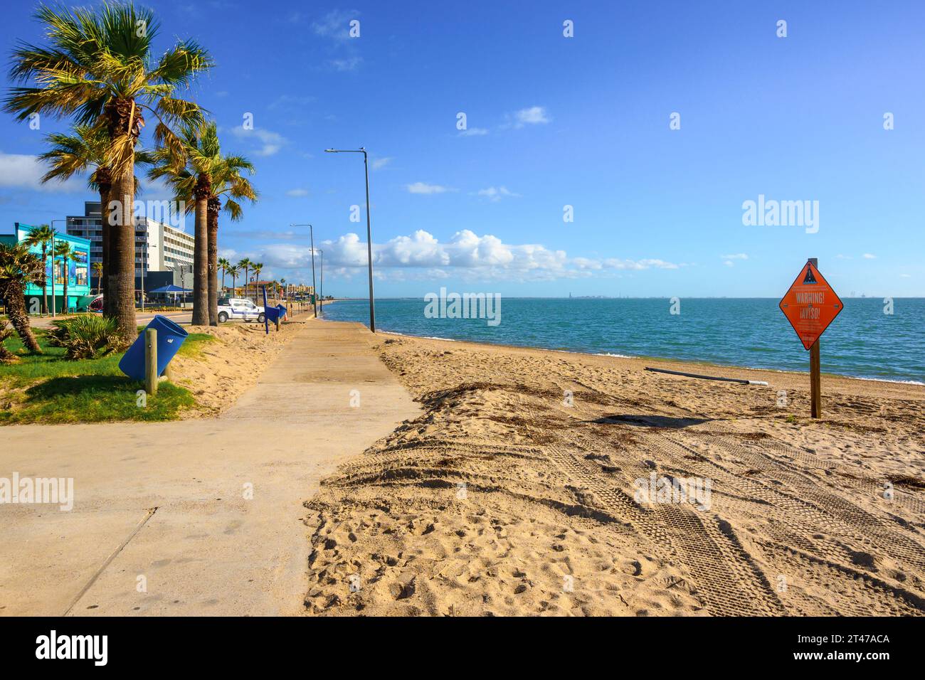 Path along the North Beach. Shoreline Boulevard in Corpus Christi in ...