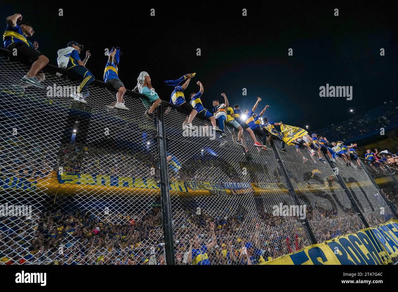 Buenos Aires, Argentina. 28th Oct, 2023. Boca Juniors fans during the ...