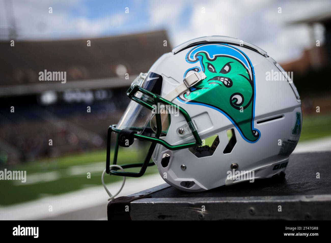 Tulane helmet hi-res stock photography and images - Alamy