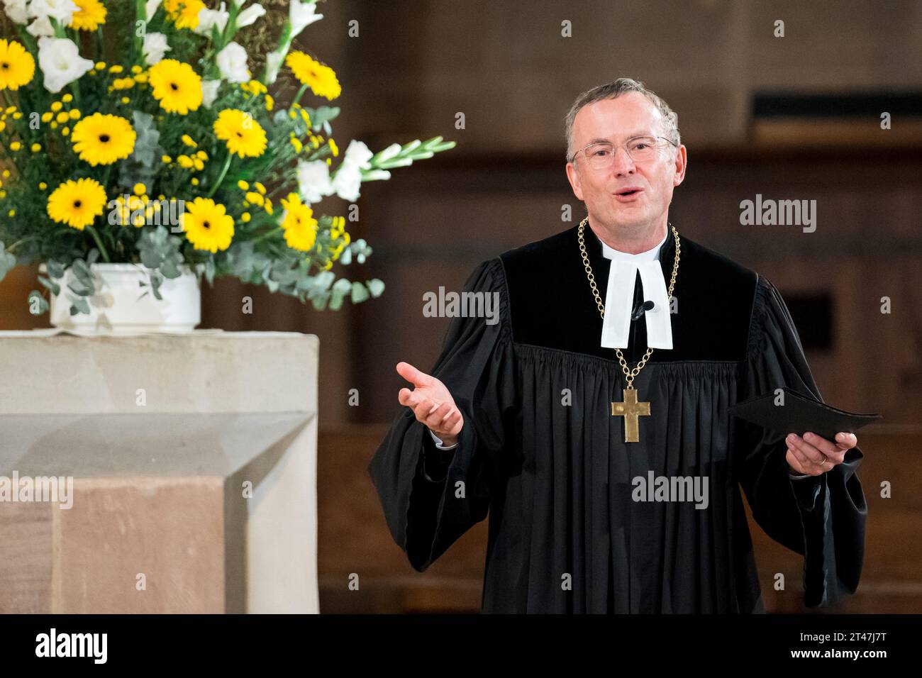 Nuremberg, Germany. 29th Oct, 2023. Christian Kopp delivers the sermon ...