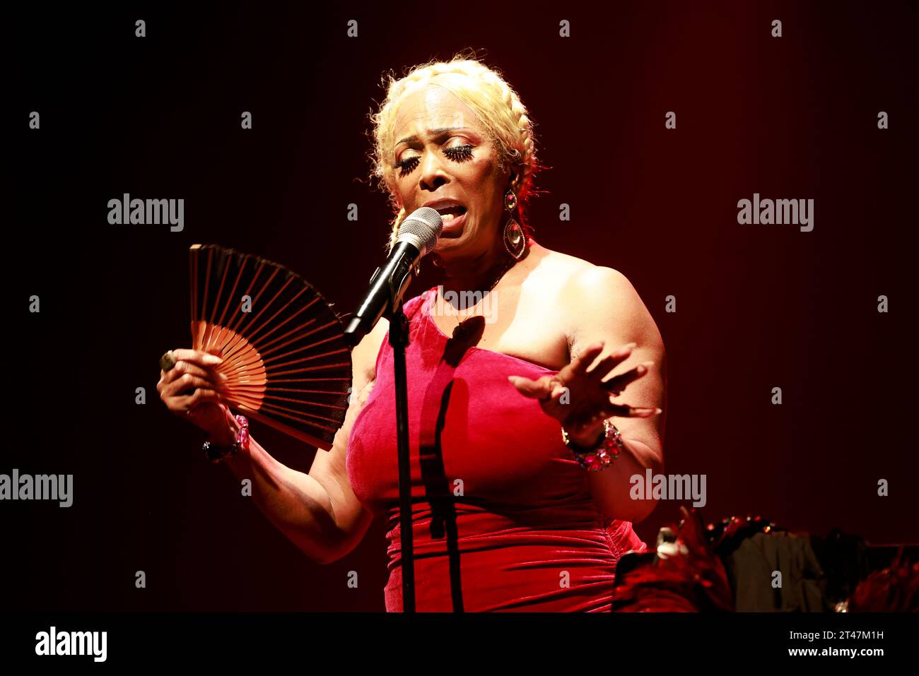 American singer Toni Green. Daughter of a jazz singer and trumpeter ...