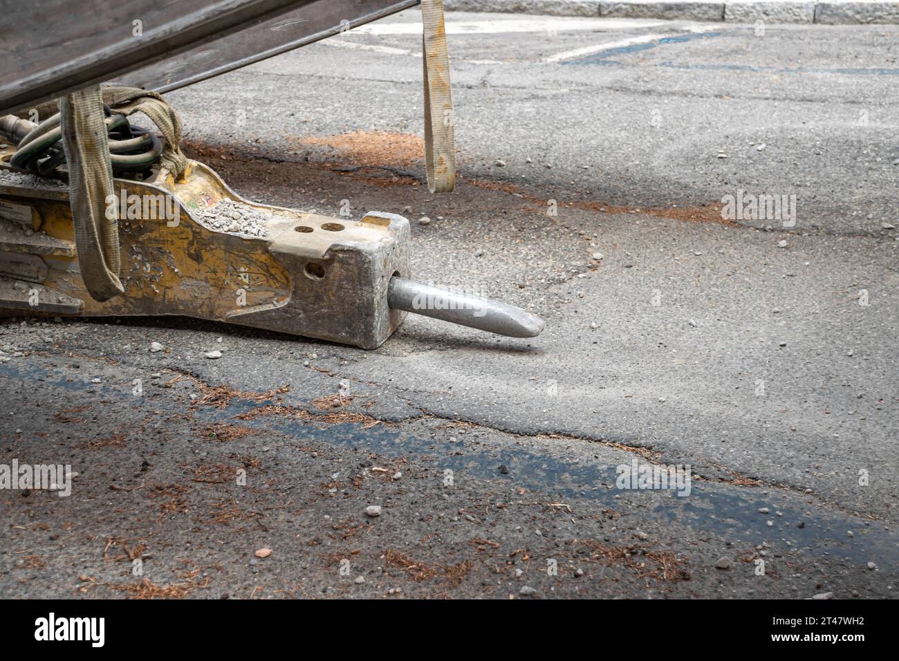 Jackhammer tool for coupling excavators in construction work as ...