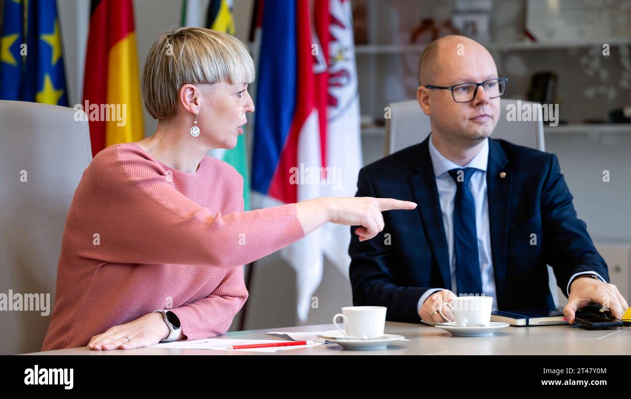 25.10.2023, Deutschland, Sachsen, Bautzen: Haus der Sorben C Domowina-Geschäftsführerin Judith ...