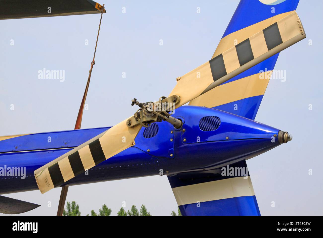 Tail plane rotor hi-res stock photography and images - Alamy