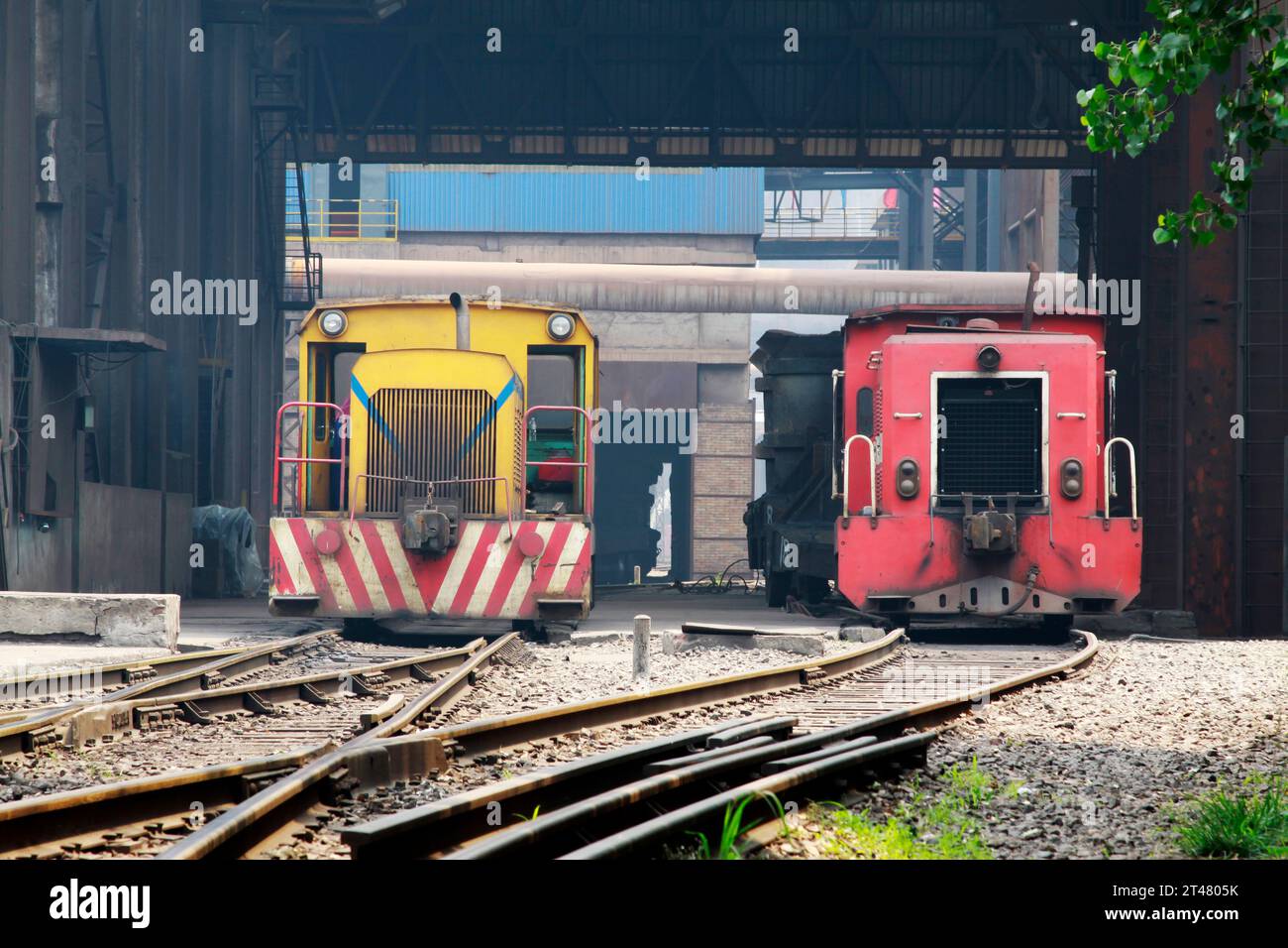 Rail vehicle factory hi-res stock photography and images - Alamy