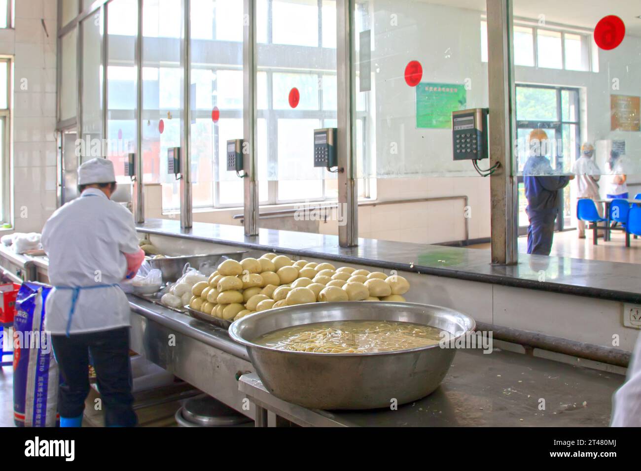 Staff canteen hi-res stock photography and images - Alamy