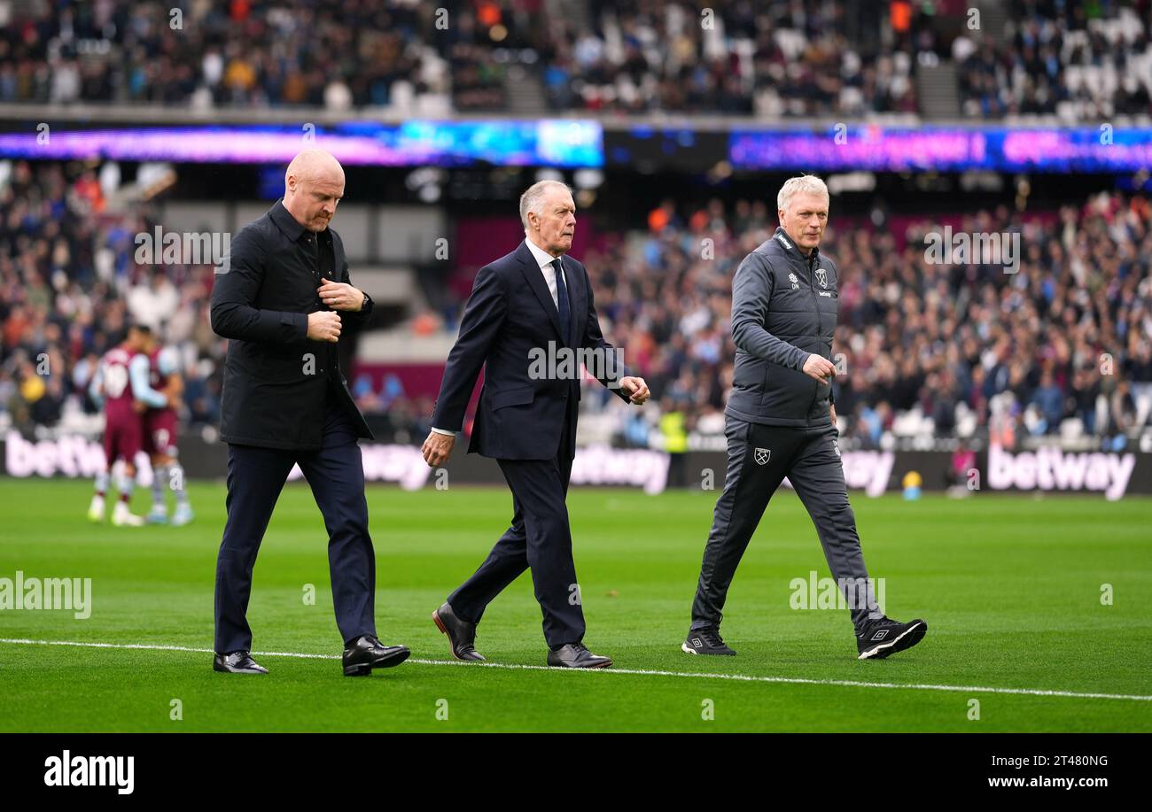 Everton manager Sean Dyche, Geoff Hurst and West Ham United manager ...