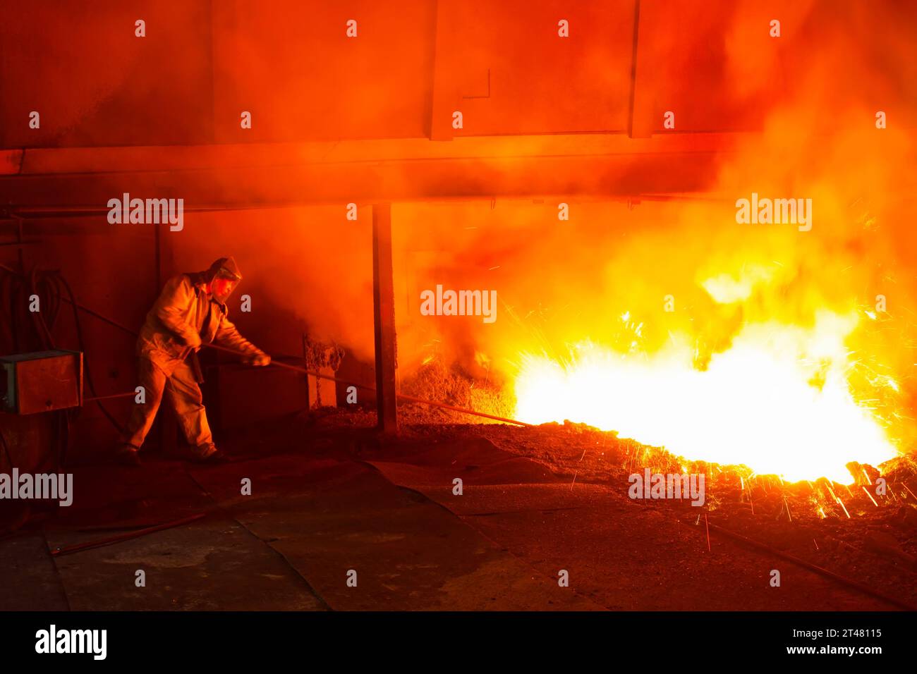 Ironmaking factory hi-res stock photography and images - Alamy