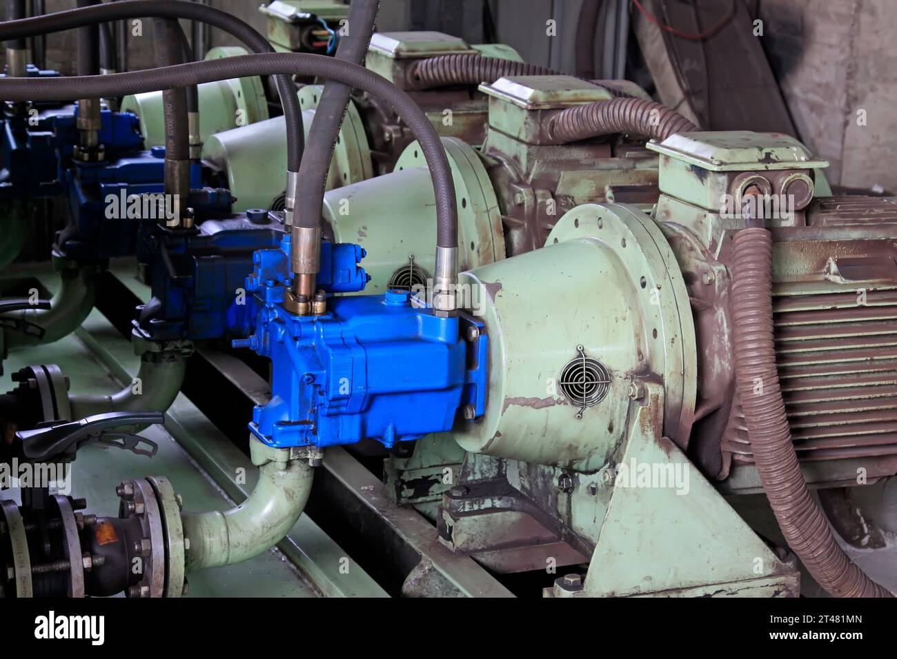 Mechanical wear and tear hi-res stock photography and images - Alamy