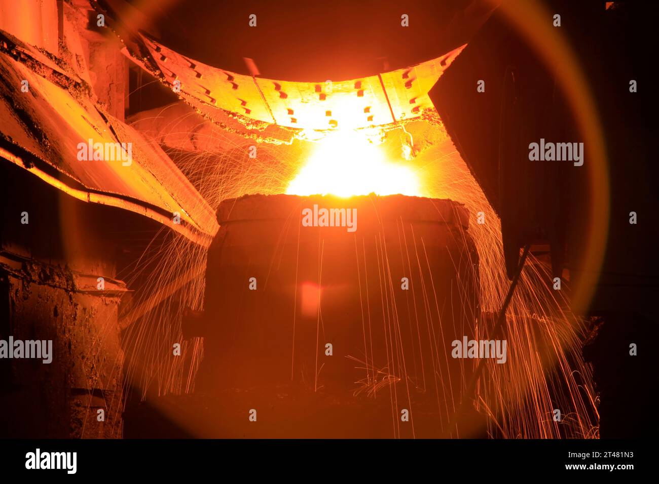 Slag converter hi-res stock photography and images - Alamy