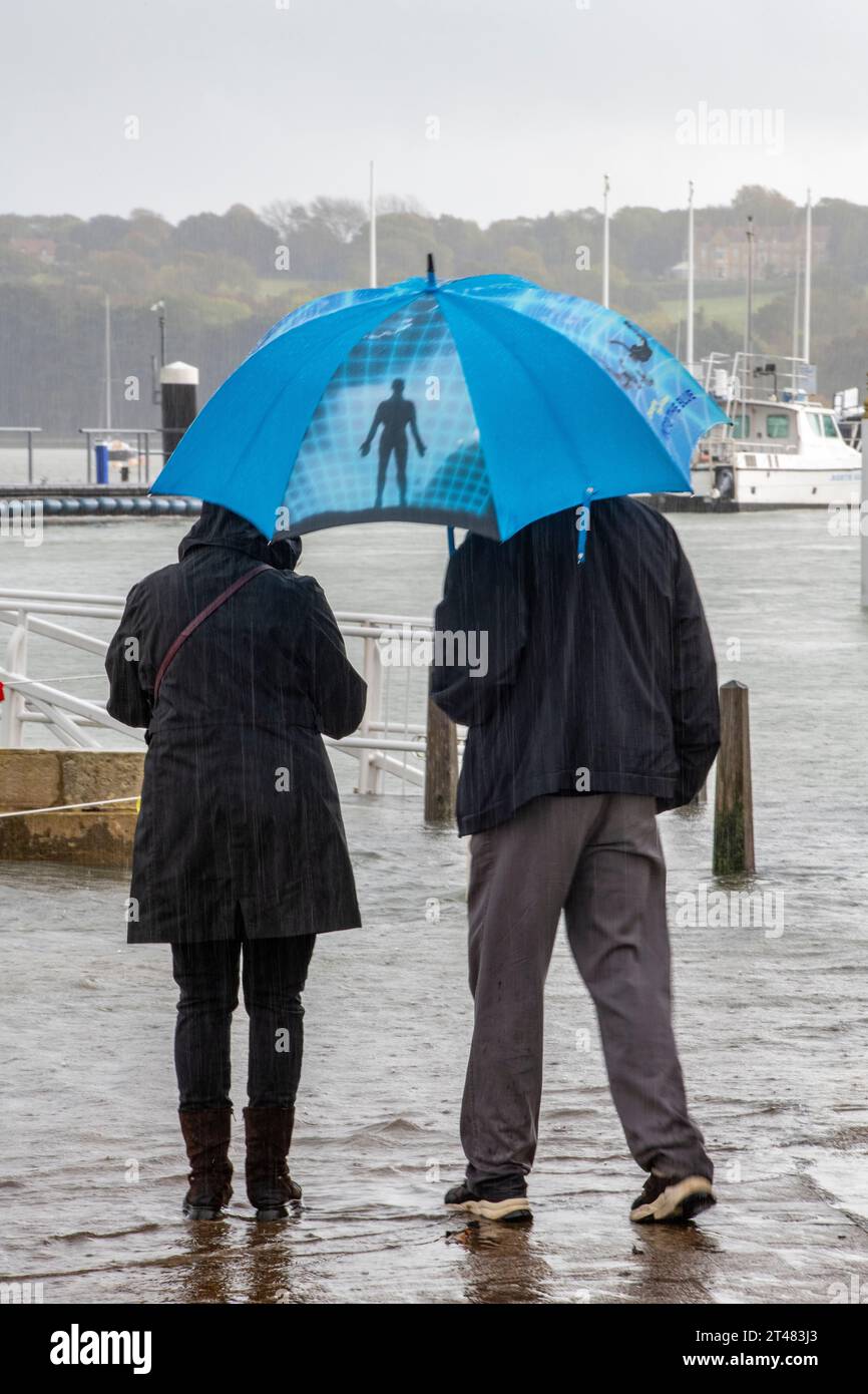 Soaking wet woman rain hi-res stock photography and images - Alamy