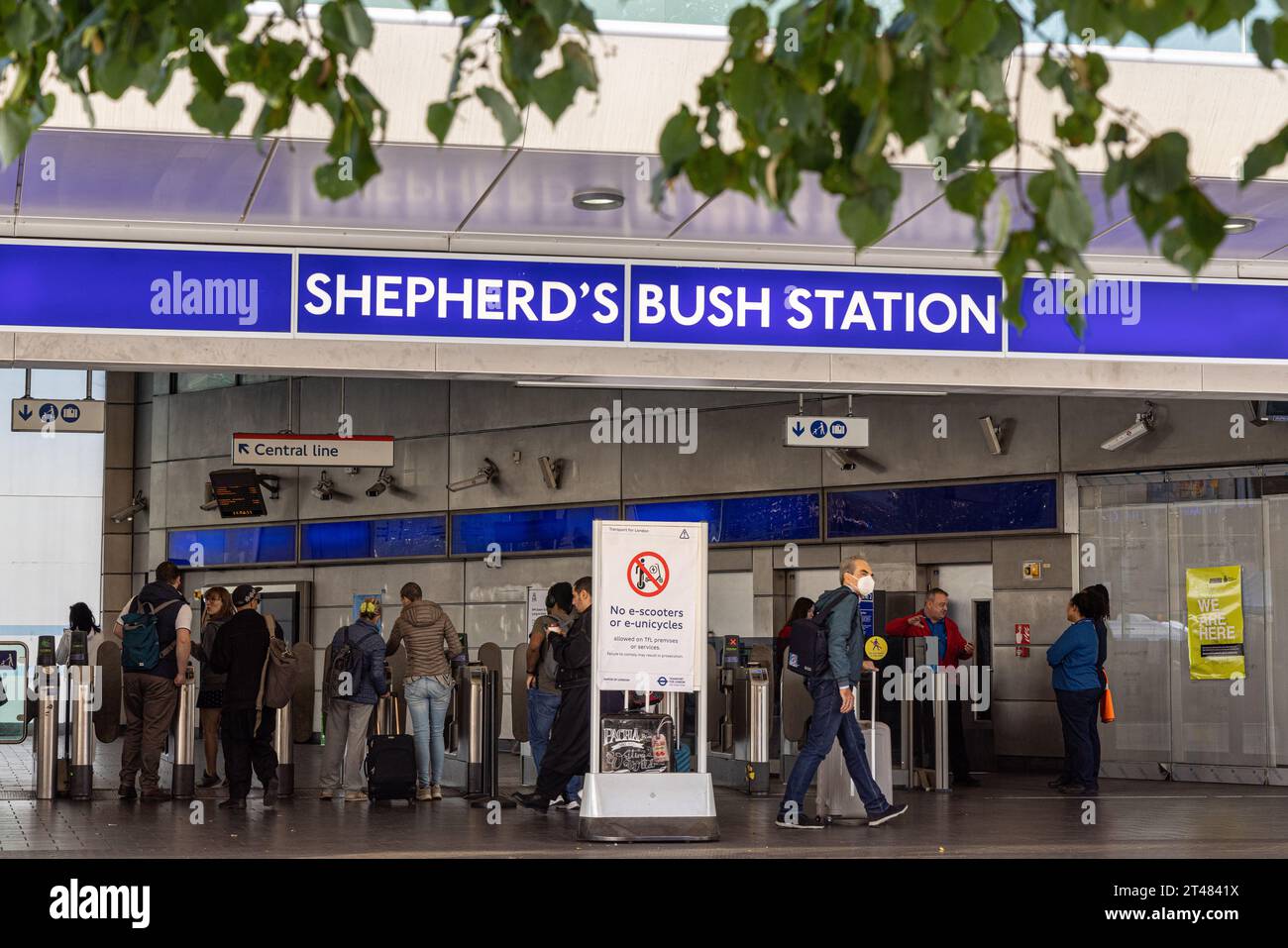Sheperds bush station hi-res stock photography and images - Alamy