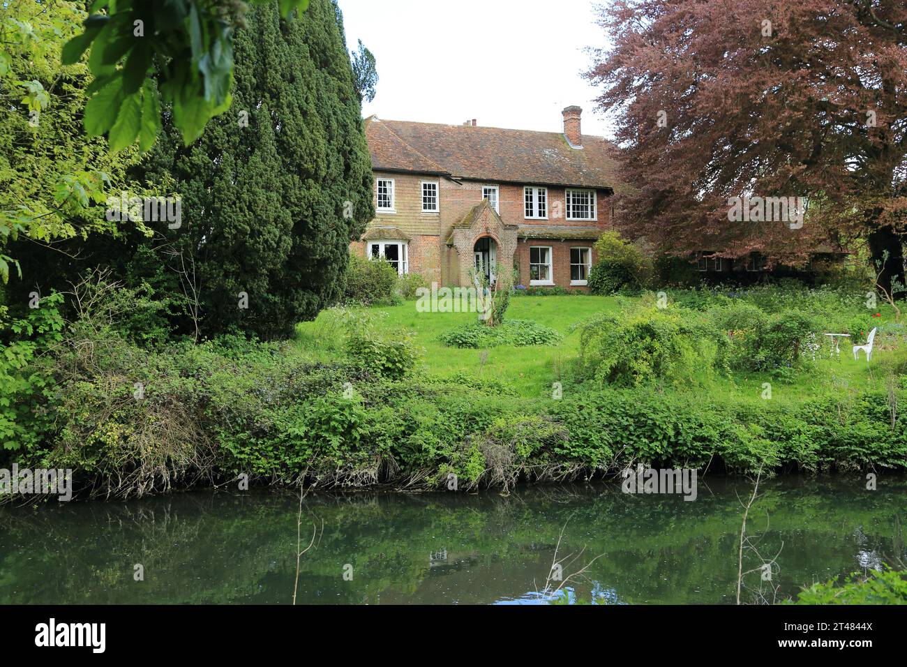 Horton Manor on the banks of the Great Stour River, Cockering Lane ...
