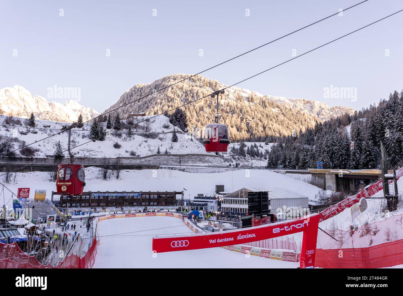 Val Gardena, Italy. 17th Dec, 2022.. A general view shows the Saslong downhill slope during the ...