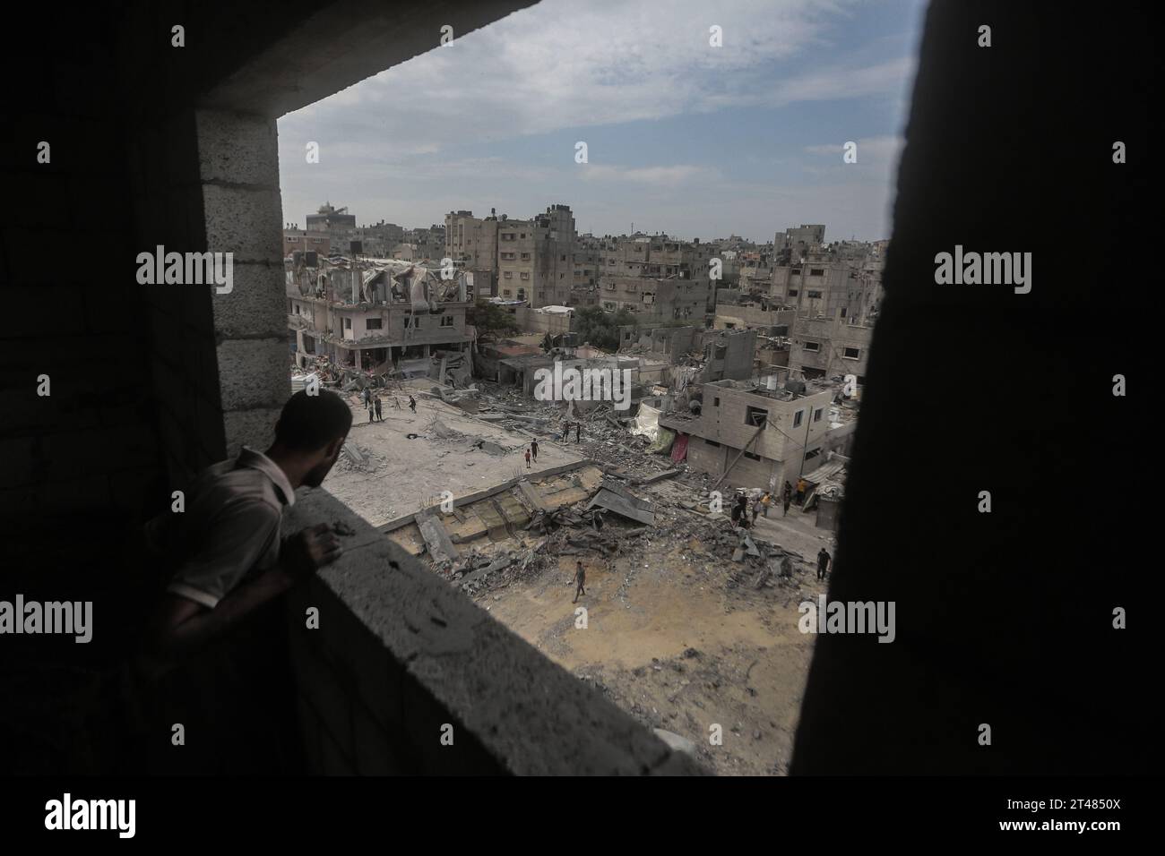 Al Bureij, Palestinian Territories. 29th Oct, 2023. A Palestinian man ...