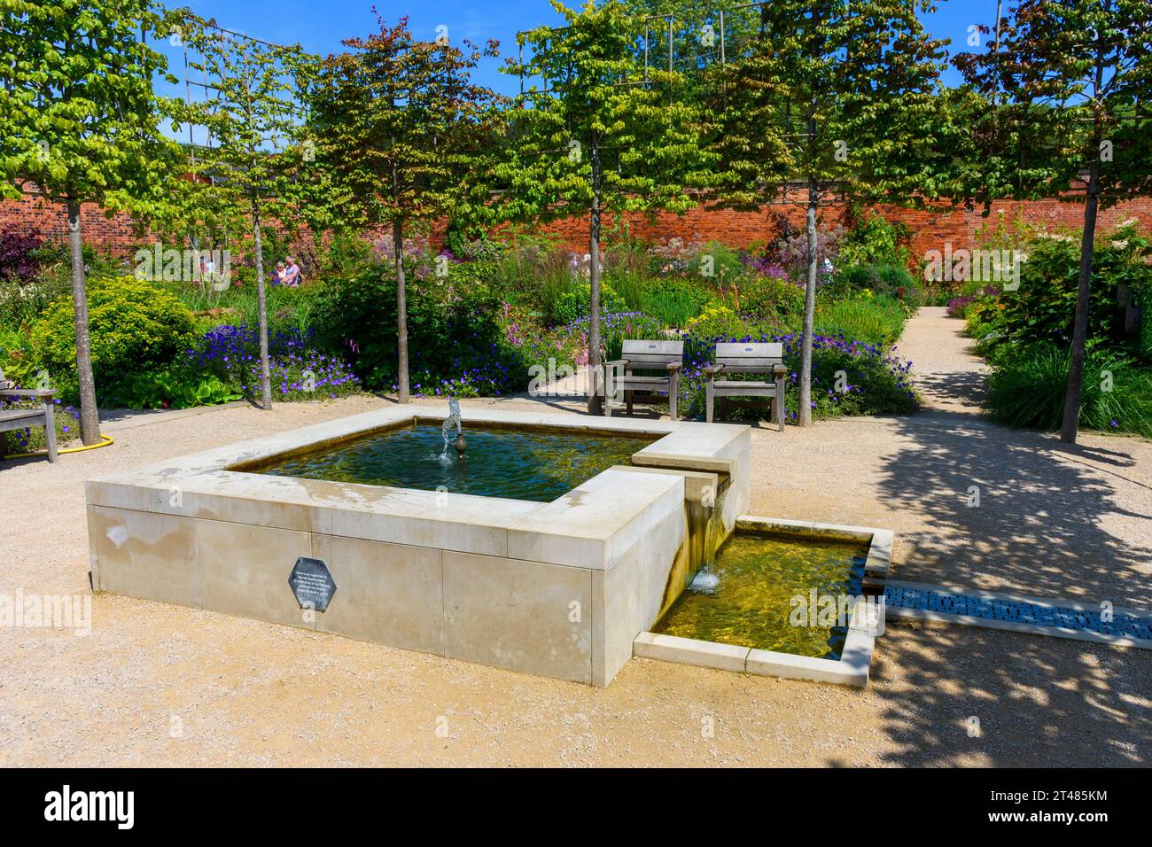 Fountain and water feature in the Paradise Garden at the RHS ...