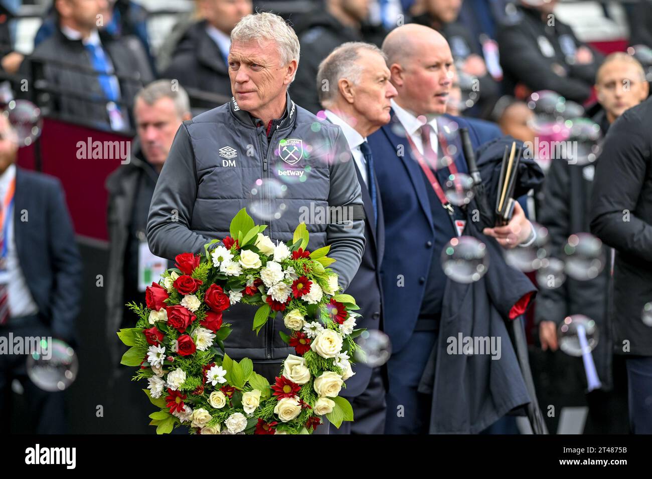 David Moyes West Ham United Manager with a wreath to remember Sir Bobby ...