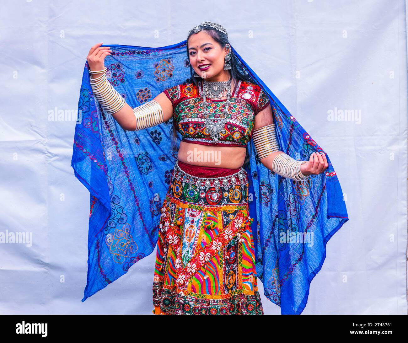 Indian danc er hi-res stock photography and images - Alamy