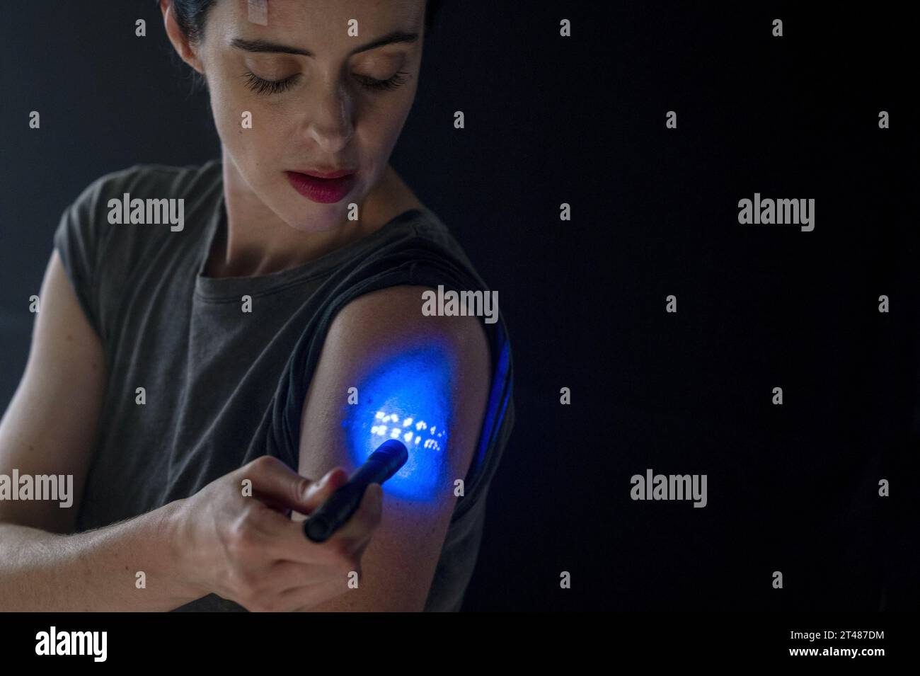 Orphan Black Echoes Krysten Ritter Stock Photo - Alamy