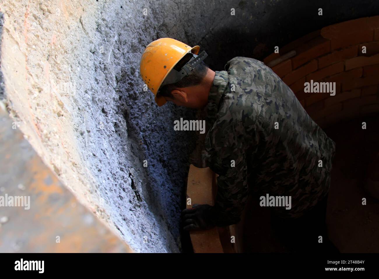 Refractory overalls hi-res stock photography and images - Alamy