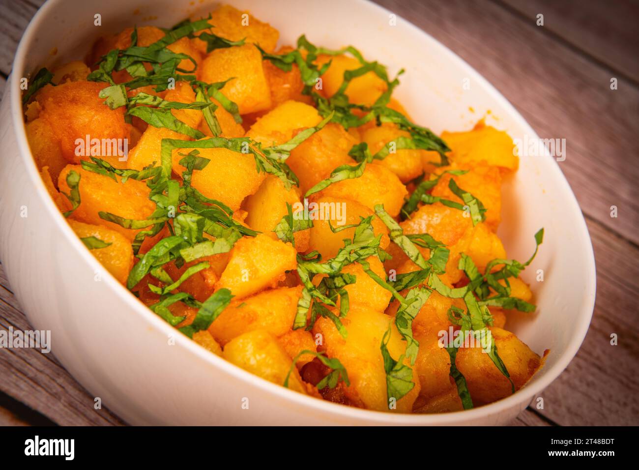 LEBANESE RECIPE FOR SPICY POTATOES, BATTATA HARA, GARLIC, CORIANDER AND ...