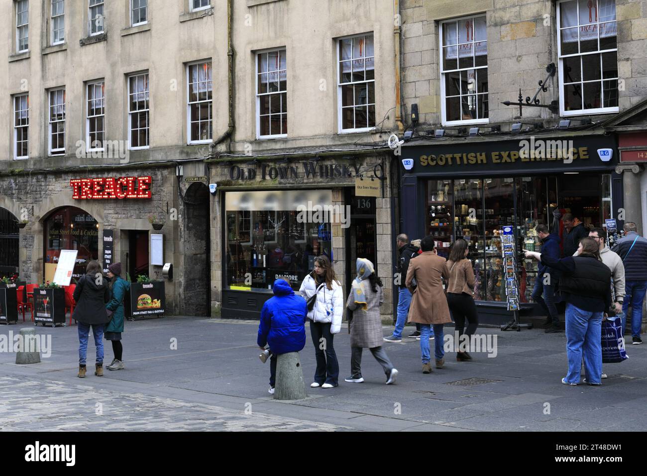 Street view along the Royal Mile, Edinburgh City, Scotland, UK Stock ...
