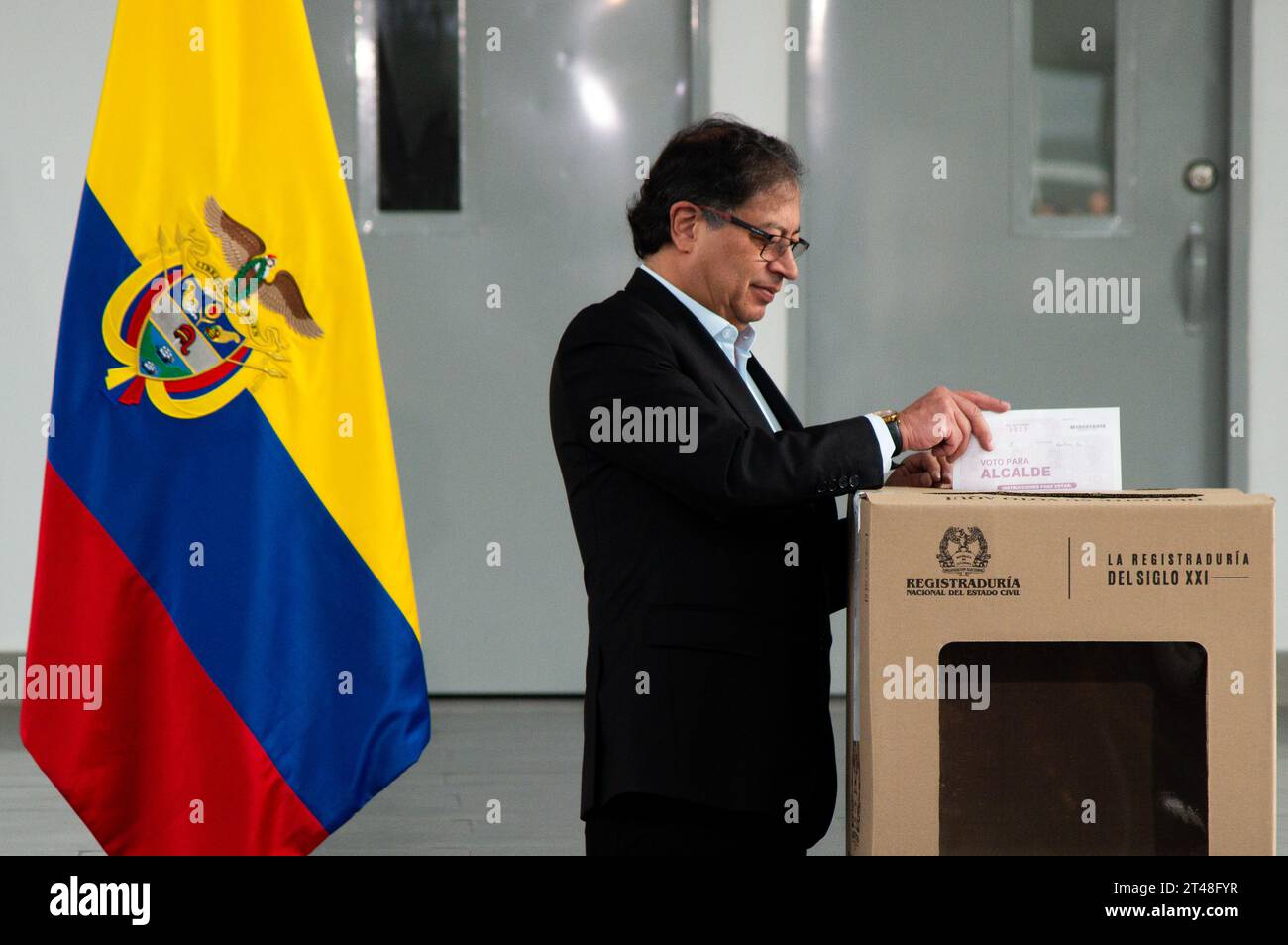 Bogota, Colombia. 29th Oct, 2023. President Gustavo Petro casts his ...