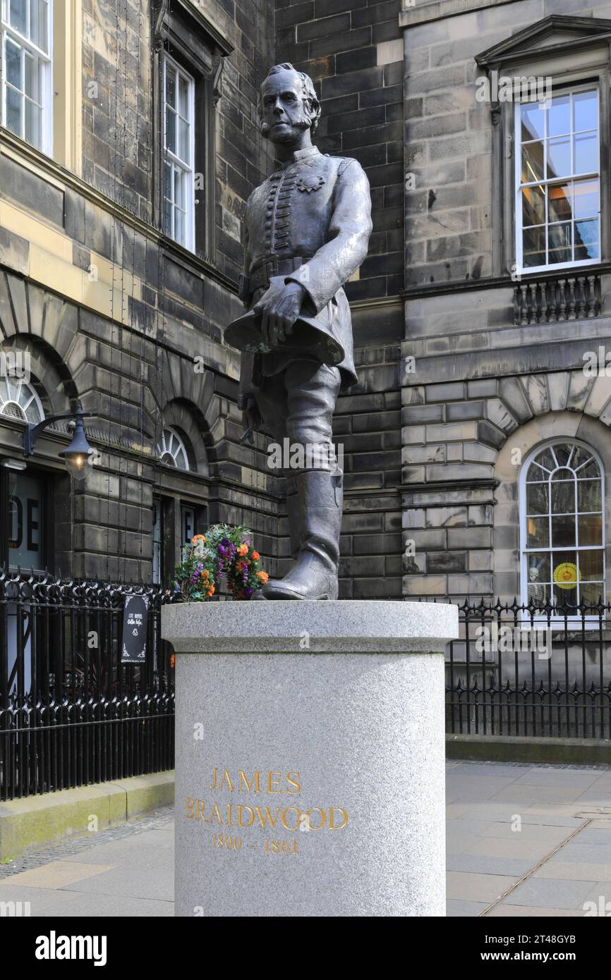 James braidwood statue edinburgh hi-res stock photography and images ...