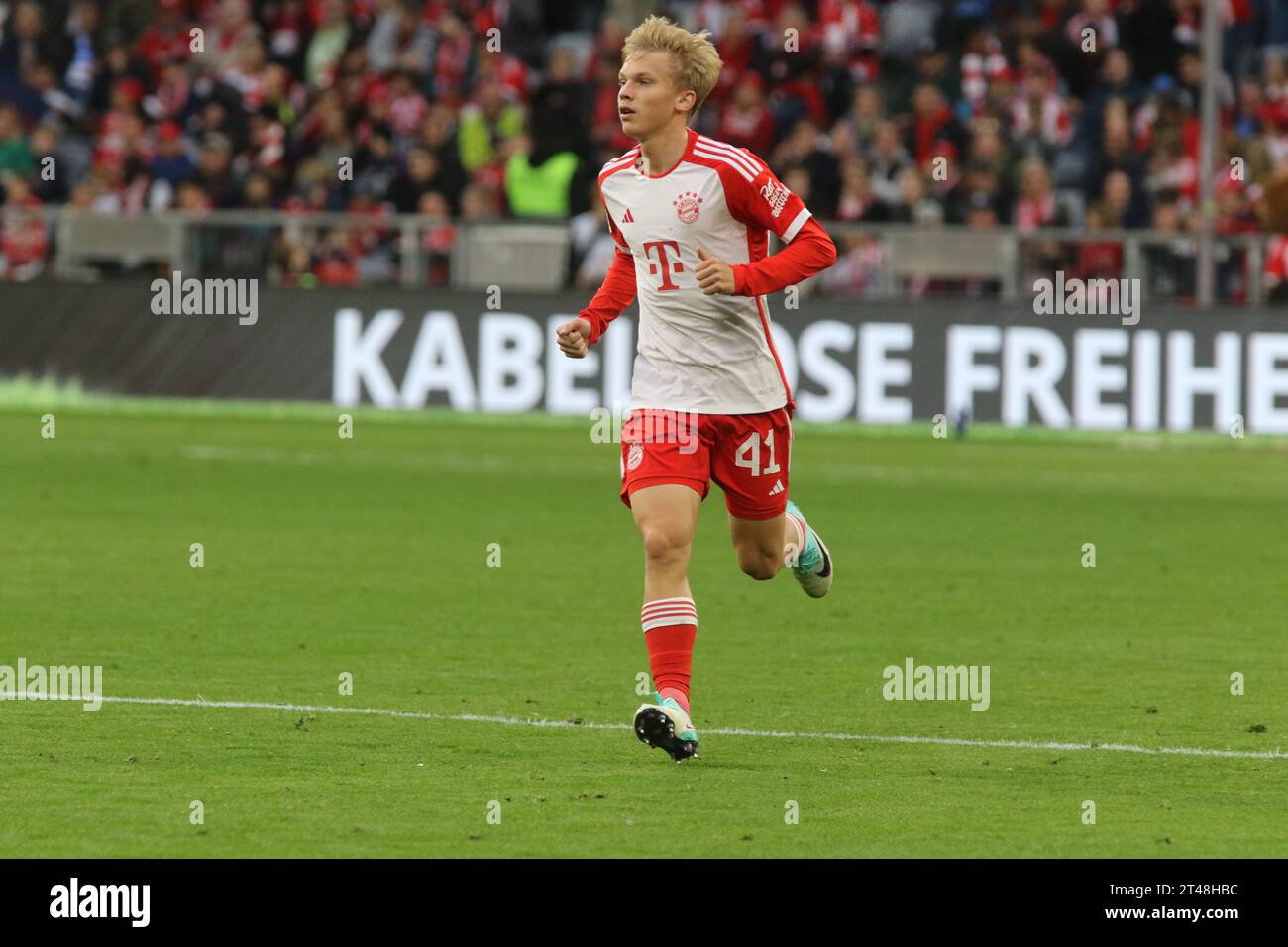 Kraetzig of fcbayern in action hi-res stock photography and images - Alamy