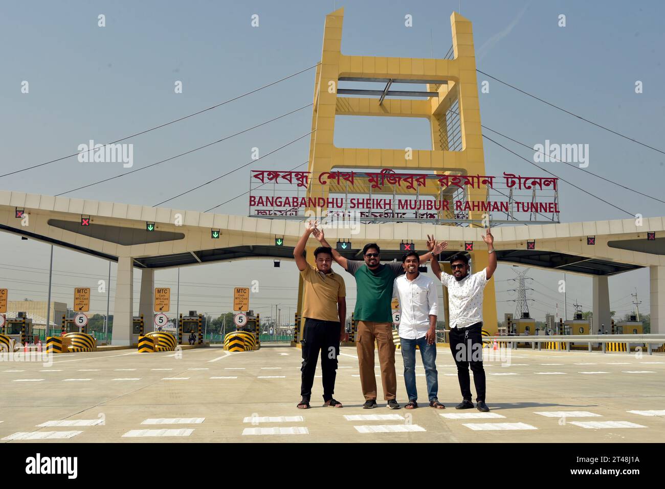 Chattogram, Bangladesh. 29th Oct, 2023. (231029) -- CHATTOGRAM, Oct. 29 ...