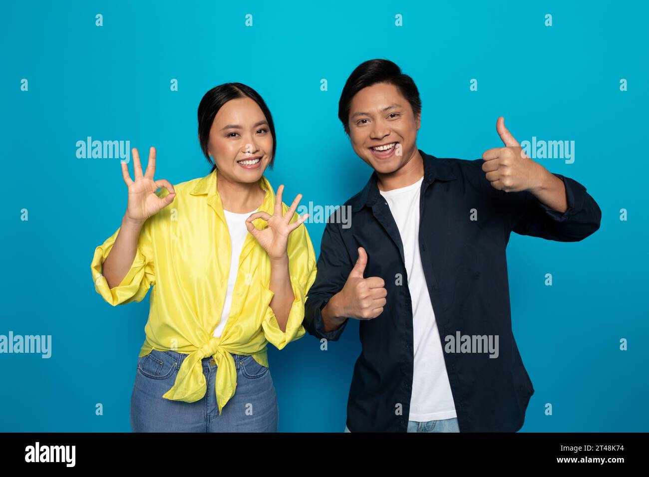 Happy millennial family couple hi-res stock photography and images - Alamy