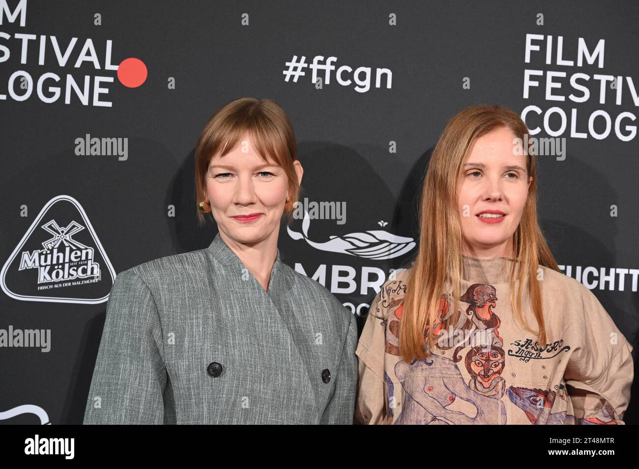 Schauspielerin Sandra Hueller, Regisseurin Justine Triet kommt zu der ...