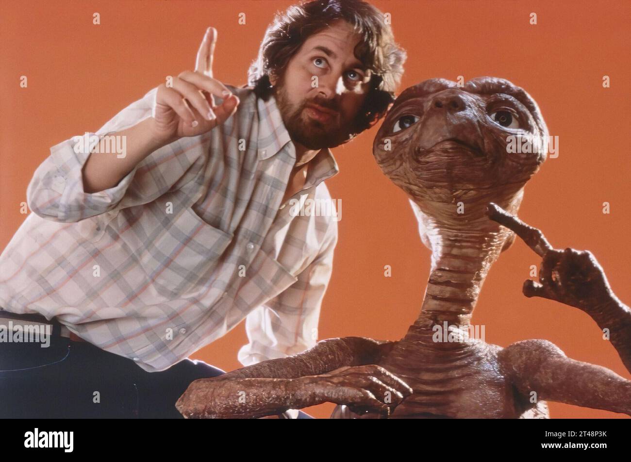 STEVEN SPIELBERG in E. T. THE EXTRA-TERRESTRIAL (1982), directed by ...