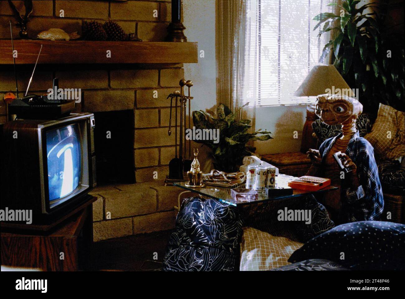 E. T. THE EXTRA-TERRESTRIAL (1982), directed by STEVEN SPIELBERG ...