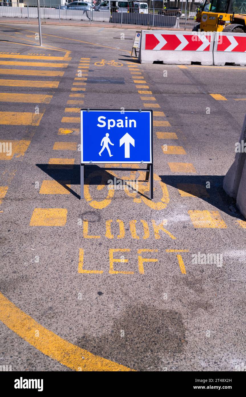 Directions for pedestrians from Gibraltar through to Spain at the ...