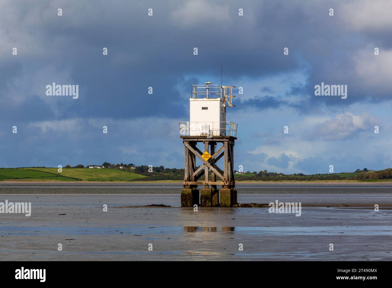 Lower Rosses Lighthouse, Rosses Point, County Sligo, Ireland Stock ...